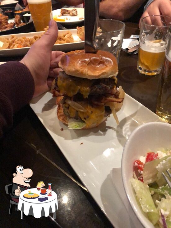 WEGZ Stadium Bar, 2601 Rutherford Rd in Vaughan - Restaurant menu and ...