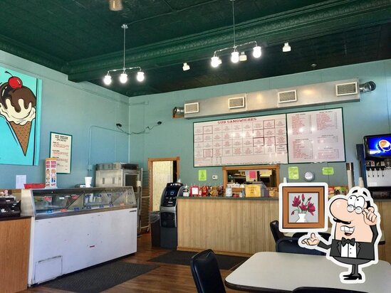 Menu at Downtown Sandwich & Ice Cream restaurant, Menominee