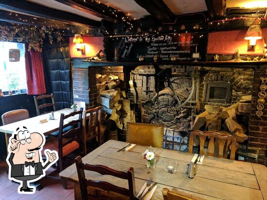 Menu at The Spotted Dog pub & bar, Penshurst, Smarts Hill