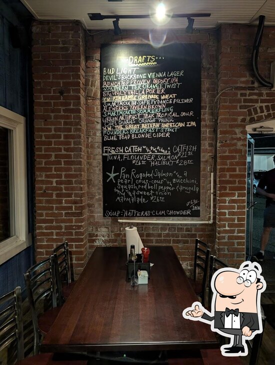 A W Shucks Raw Bar & Grill, Norfolk - Restaurant menu, prices and reviews