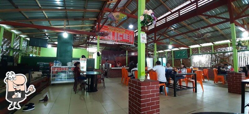 Menu at SERASI RASA Roasted Pork Restaurant of Lau Gendek, Peceran ...