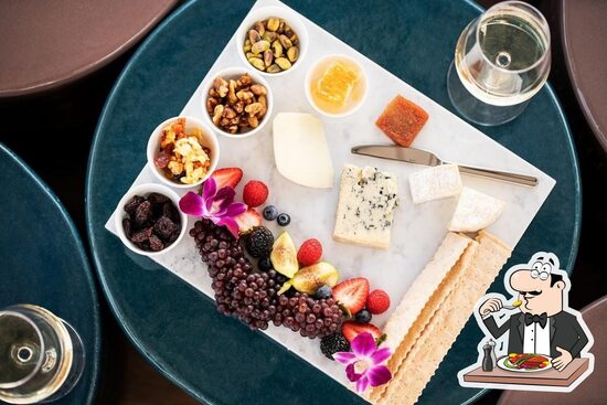 RISE Rooftop Lounge in Anaheim - Restaurant menu and reviews