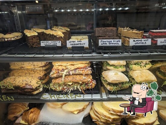 Hutch & Co Cafe, Lilydale - Restaurant menu, prices and reviews
