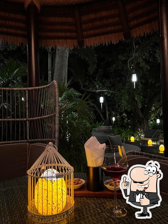 The Singing Bird Lounge pub & bar, Ko Samui - Restaurant reviews