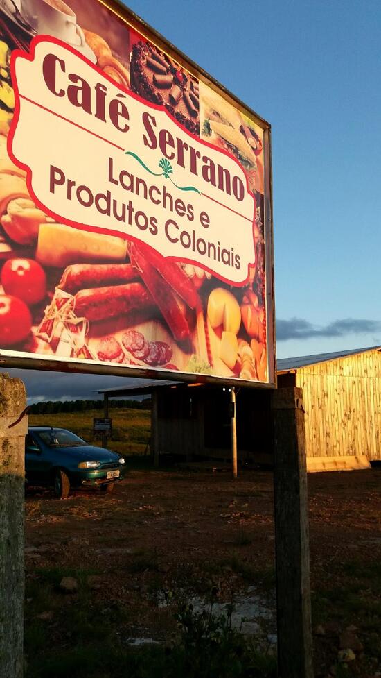 Menu em Café Serrano, Brasil, RS-110
