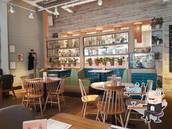 Giraffe, Leeds - Restaurant menu, prices and reviews