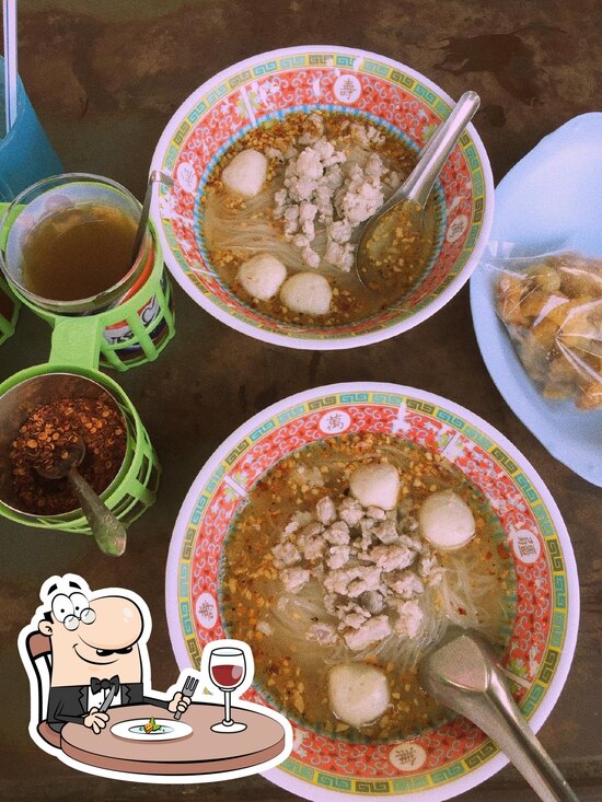 Menu at ก๋วยเตี๋ยวเจ๊แขก รสเด็ด restaurant, Ban Rai