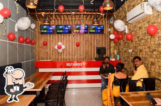 Mad Over Chicken (MOC) Restaurant, Mau - Restaurant reviews