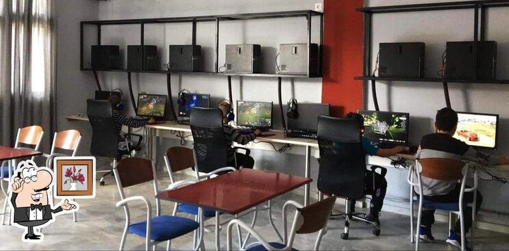 pablo internet cafe bar, Livadero - Restaurant reviews