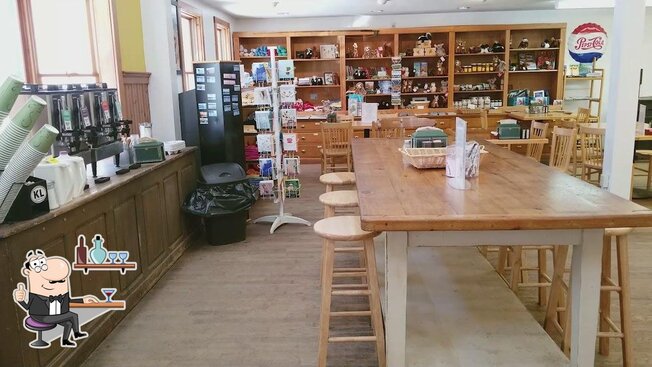 Center Lovell Market, Lovell - Restaurant menu, prices and reviews