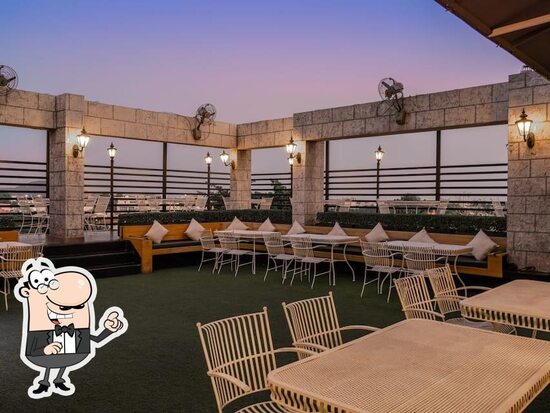 Malt Daddy Bar - MRP Bar, Jaipur - Restaurant menu, prices and reviews