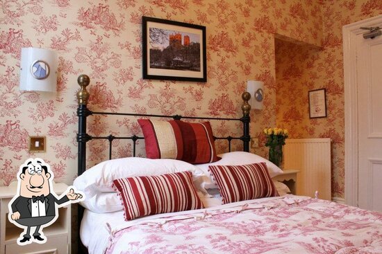 The Victoria Inn, 86 Hallgarth Street in Durham - Restaurant reviews