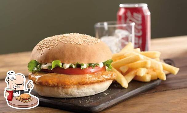 Nando's Malibongwe Drive Thru restaurant, Randburg, Malibongwe Dr ...