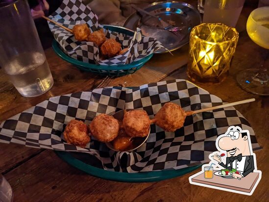 Midnight Market in Toronto - Restaurant reviews