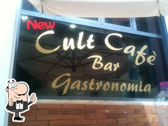 New Cult Cafe, ROM
