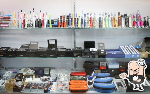 Cigarettes Plus Vapes, Elk Grove - Opiniones del restaurante