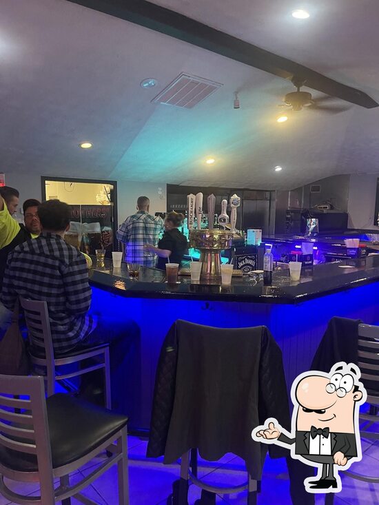 2 Brothers Bar & Grill, Genoa City - Restaurant menu, prices and reviews