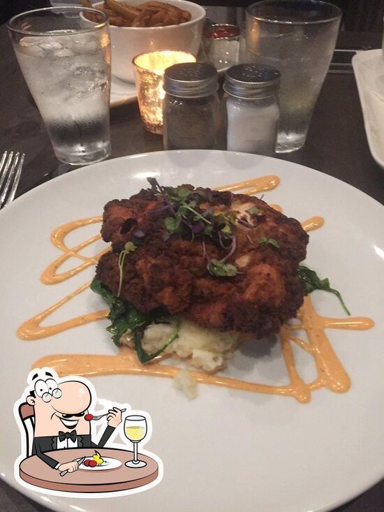 Henley's Village Tavern in Brightwaters - Restaurant menu and reviews