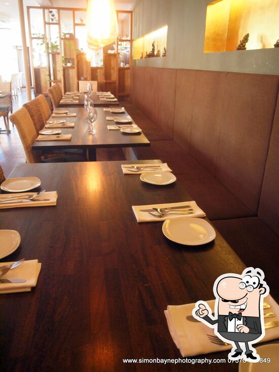 Tiien Thai Broadstone, Broadstone - Restaurant menu, prices and reviews