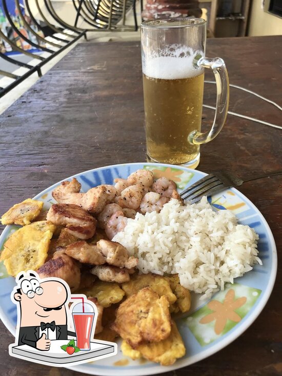 Comedor pica pollo la yuca, Santo Domingo - Menú del restaurante ...