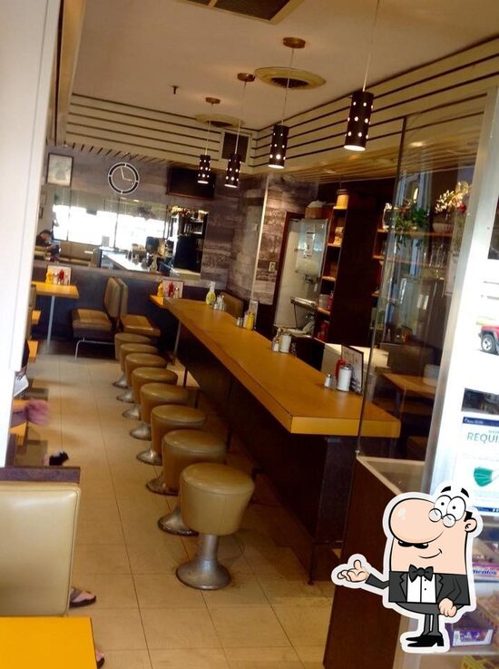 Mellos Coffee Shop, Ottawa - Restaurant menu, prices and reviews