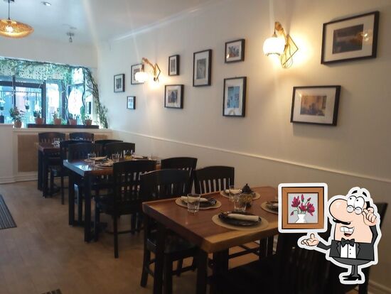 Sanduk, Ottawa - Restaurant menu, prices and reviews