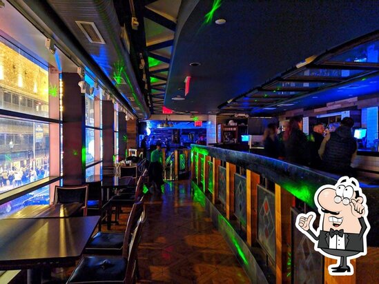 Retroclubnyc, 9 E 45th St in West New York - Restaurant reviews