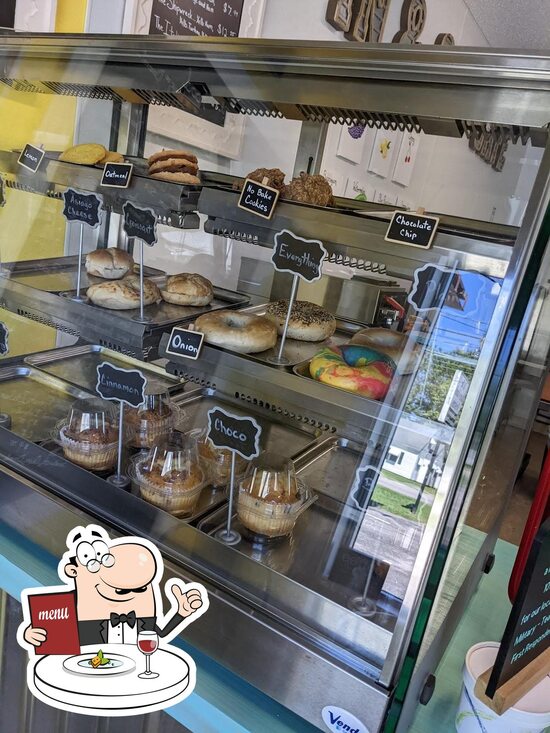 Carta de In & Out Cafe, Elizabeth City