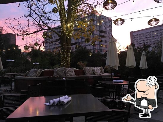 The Hideout, Los Angeles - Restaurant menu, prices and reviews