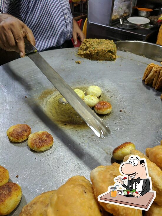 Delhi Chat & Fast Food Centre, Vadodara - Restaurant reviews