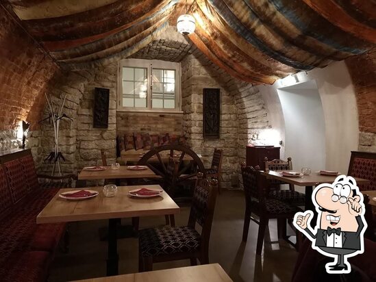 Chakra restaurant, Tallinn, Bremeni käik 1 - Restaurantspeisekarten und ...