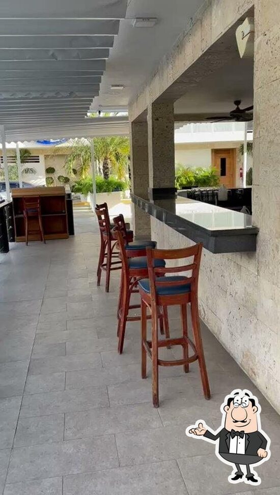 Blu Mar Seafood and Grill restaurant, Sabana Grande de Palenque ...