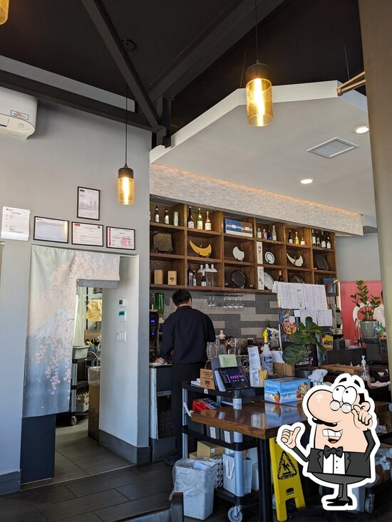 Ari Sushi, Calgary - Restaurant menu, prices and reviews