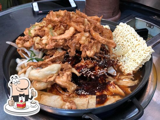Menu at Somine ttok-bokki restaurant, Seoul