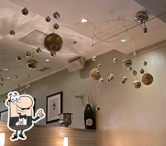 Pops for Champagne, Chicago, Grand - Restaurant menu, prices and reviews