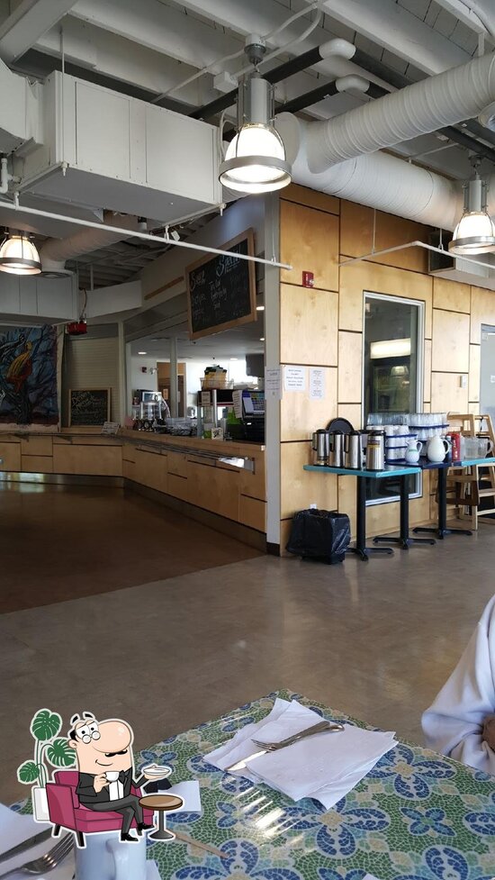 Neechi Commons, Winnipeg - Restaurant menu, prices and reviews