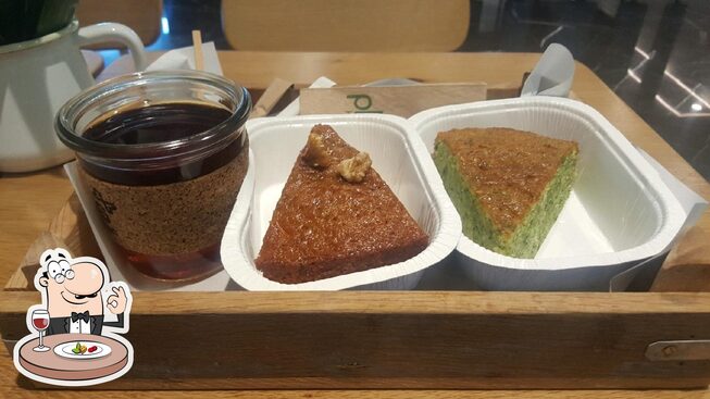 Menu at Starbucks, Istanbul, Adnan Kahveci Bulvarı