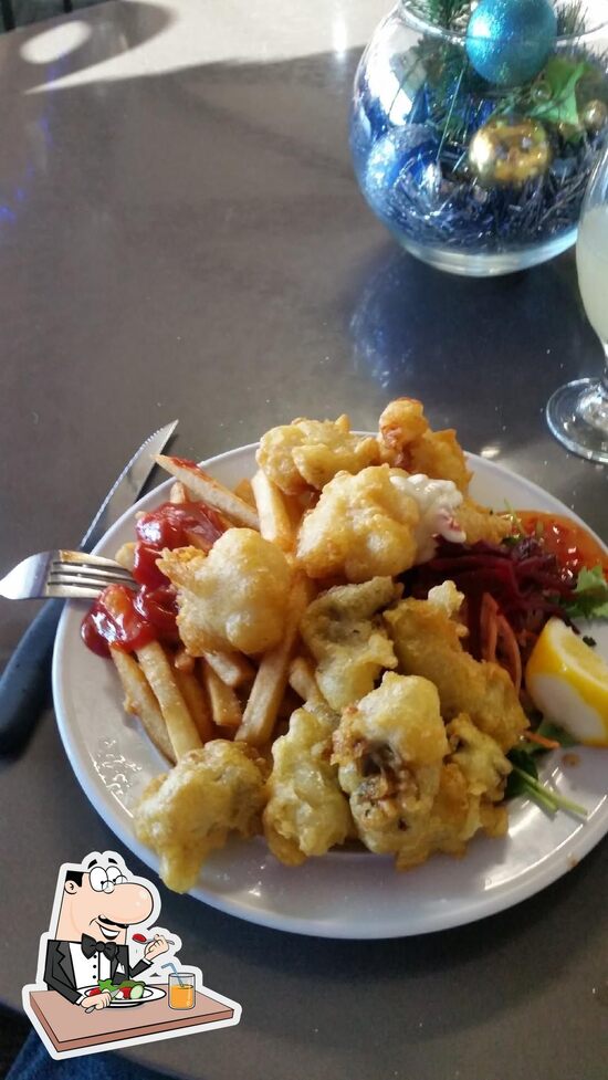 Tatapouri Fishing Club Gisborne Harbour in Gisborne - Restaurant reviews