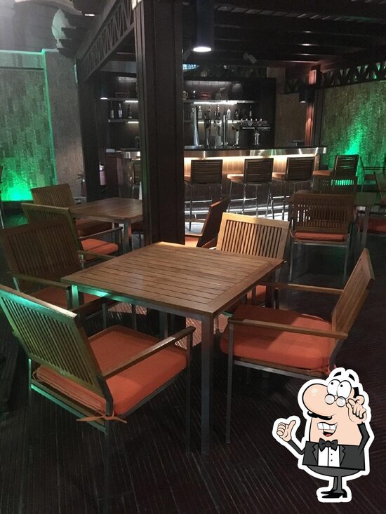 Double Decker Pub, Dubai - Restaurant menu, prices and reviews