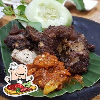 Ayam Goreng Pemuda, Madiun - Restaurant menu, prices and reviews
