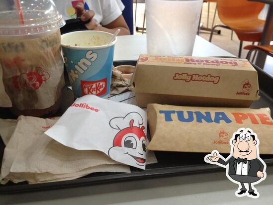 Menu at Jollibee restaurant, Calamba