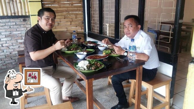 Menu at Walesa Cafe & Resto, Manado
