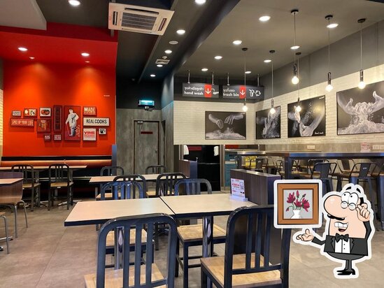 Restaurante KFC HOMEWORKS PATTAYA, Pattaya, Homework Pattaya ...