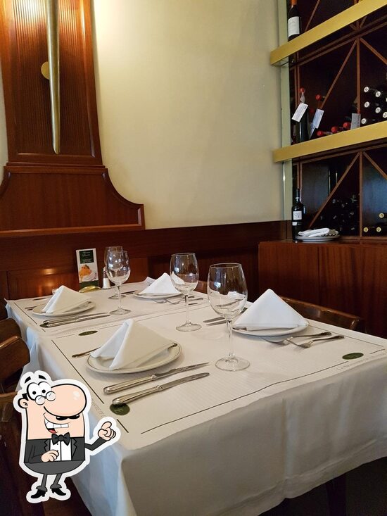Le Brasserie De L`entrecôte, Lisboa, Estação Oriente (Metropolitano de ...