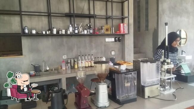 MANUTO COFFEE & EATERY, Trawas - Restaurant reviews