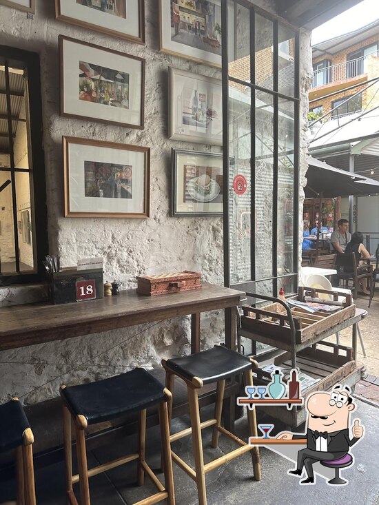 Moore & Moore Cafe, Fremantle - Restaurant menu, prices and reviews