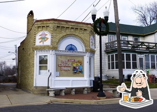 Myrt’s Ice Cream Shoppe, Sharon - Restaurant menu, prices and reviews