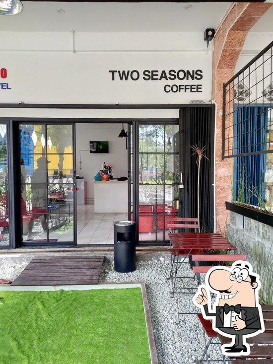 Two Seasons Coffee, Balikpapan, Jl. Mulawarman No.03A - Restaurant reviews