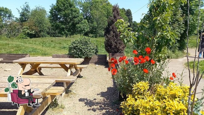 Whitewebbs Café, Enfield - Restaurant menu, prices and reviews