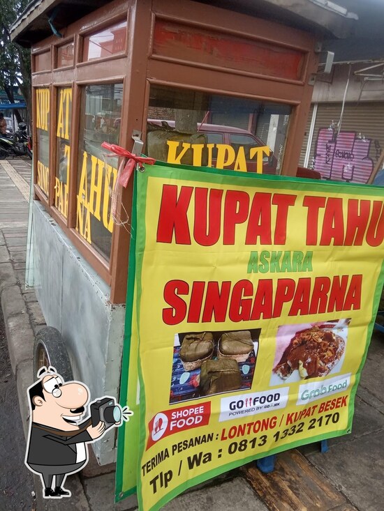 Menu at Kupat tahu singaparna askara restaurant, Bandung